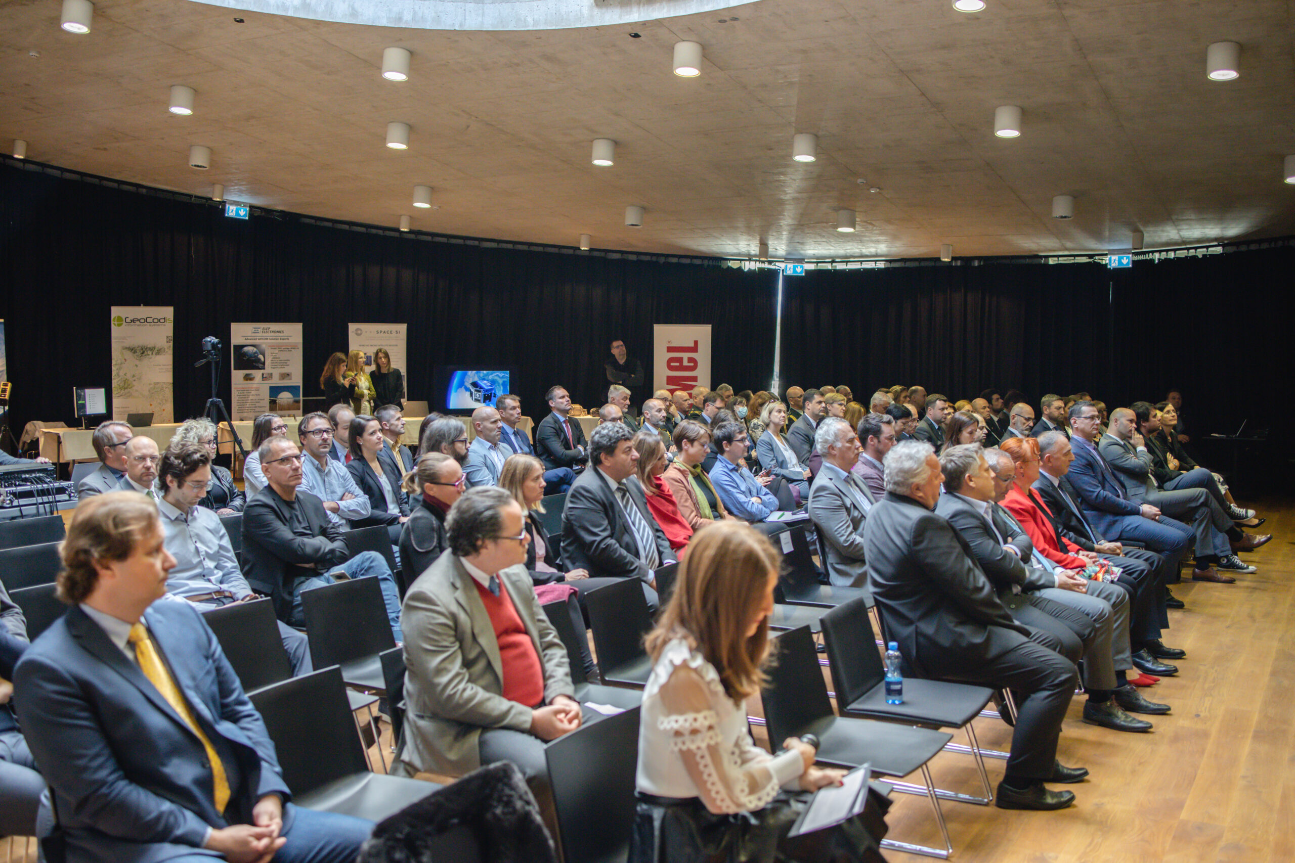 Na “Business to Diplomacy” dogodku o novih priložnostih za slovenski vesoljski sektor • Center ...